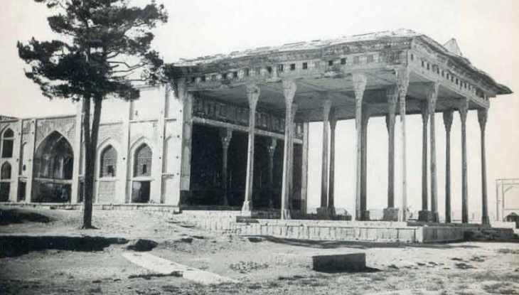 کاخ چهلستون اصفهان کجاست؟ آدرس، تصاویر، شرایط و هزینه بازدید - بزن بریم سفر